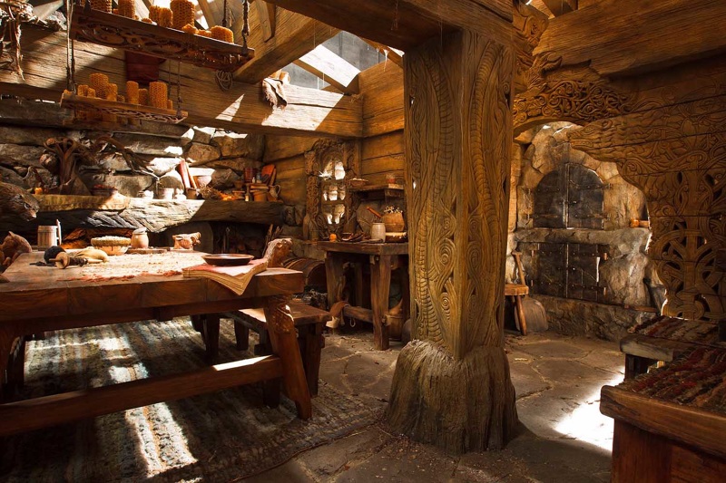 Pin by Kenneth Anthony on The Hobbit in 2019 | Fantasy house, House in ...